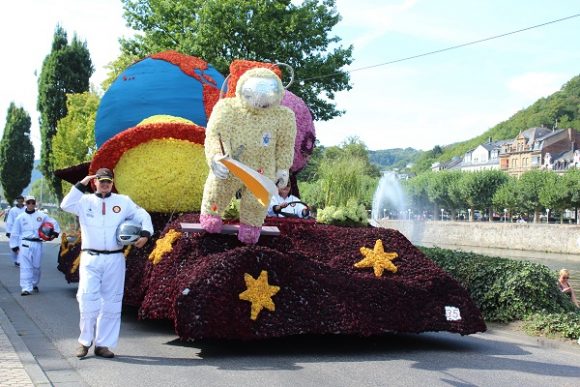Germany's Largest Flower Parade & Festival - Travel, Events & Culture ...